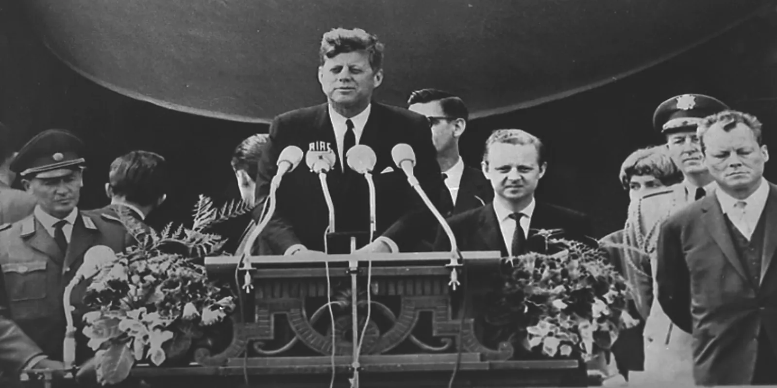 John F. Kennedy: During the Berlin Crisis - Berlin Wall Construction ...